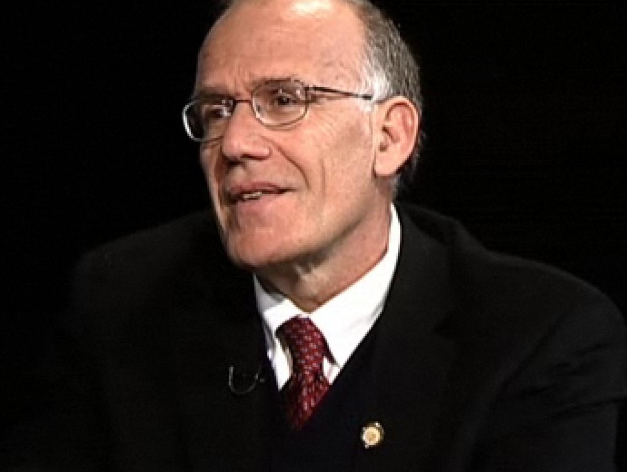 Hoover fellow Victor Davis Hanson on the type of men who become savior ...